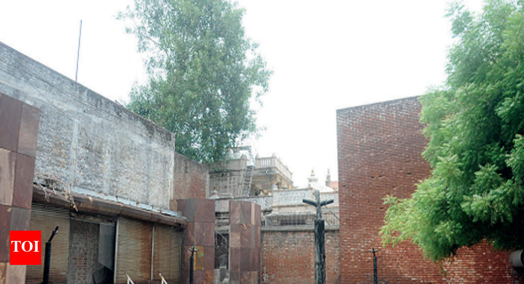 Gujarat: Nine years on, no progress on Calico Dome | Ahmedabad News ...