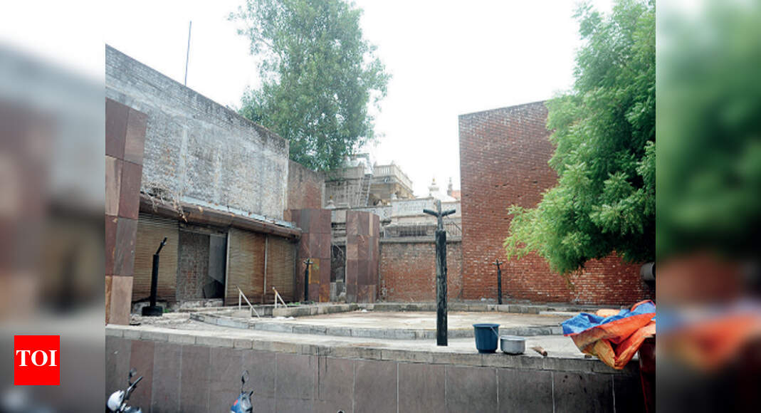 Gujarat: Nine years on, no progress on Calico Dome | Ahmedabad News ...