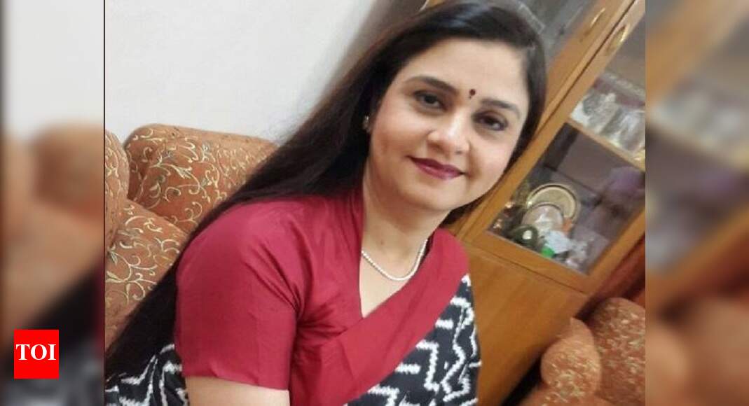 Neelum Sharma death: Veteran DD News anchor Neelum Sharma dies | India ...