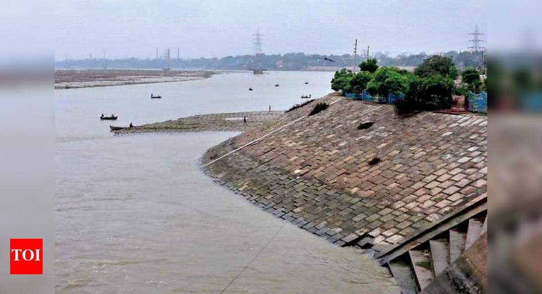 Water released from Narora & Haridwar makes Ganga swell | Kanpur News ...