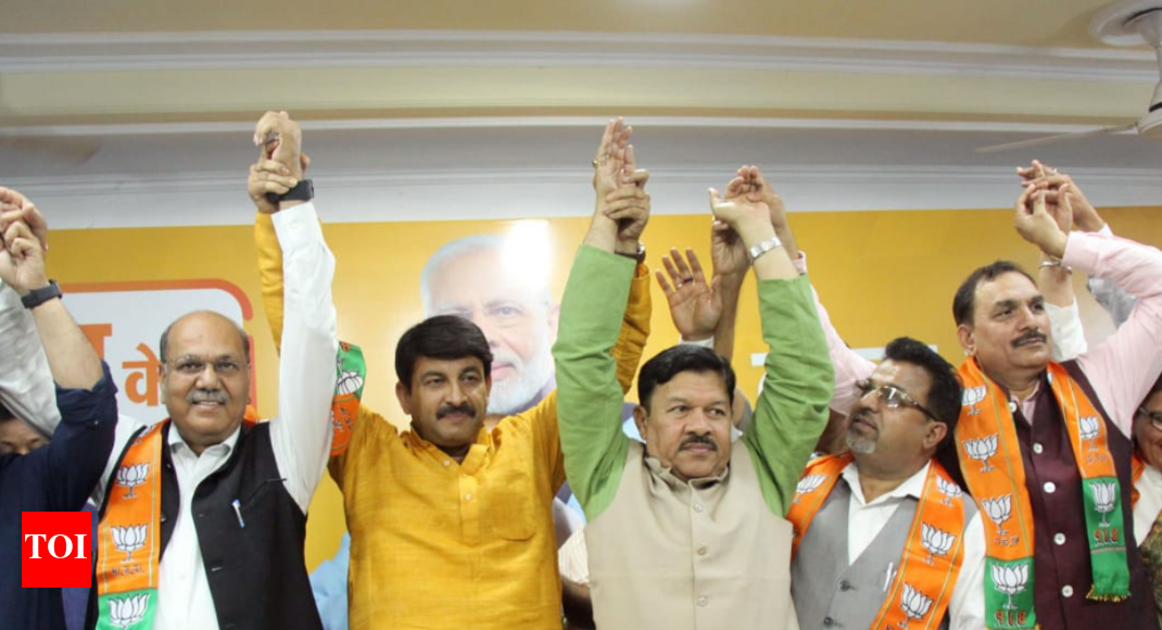 Ex-CBSE director, retd police officers join BJP | India News - Times of ...