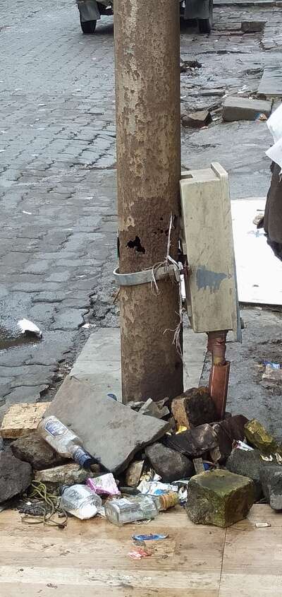 Rusted Street light pole - Times of India