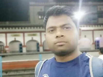 Finance company cashier robbed, shot dead in Agra | Agra News - Times of India