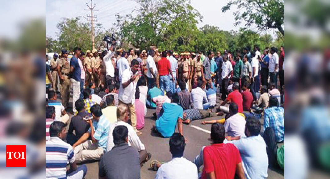 OFT workers launch agitation against Centre’s move to corporatise ...