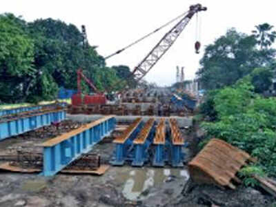 Majerhat bridge work may have caused Behala-Kidderpore floods | Kolkata ...