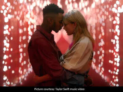 ‘Lover’: Taylor Swift drops a romantic new music video and seventh ...