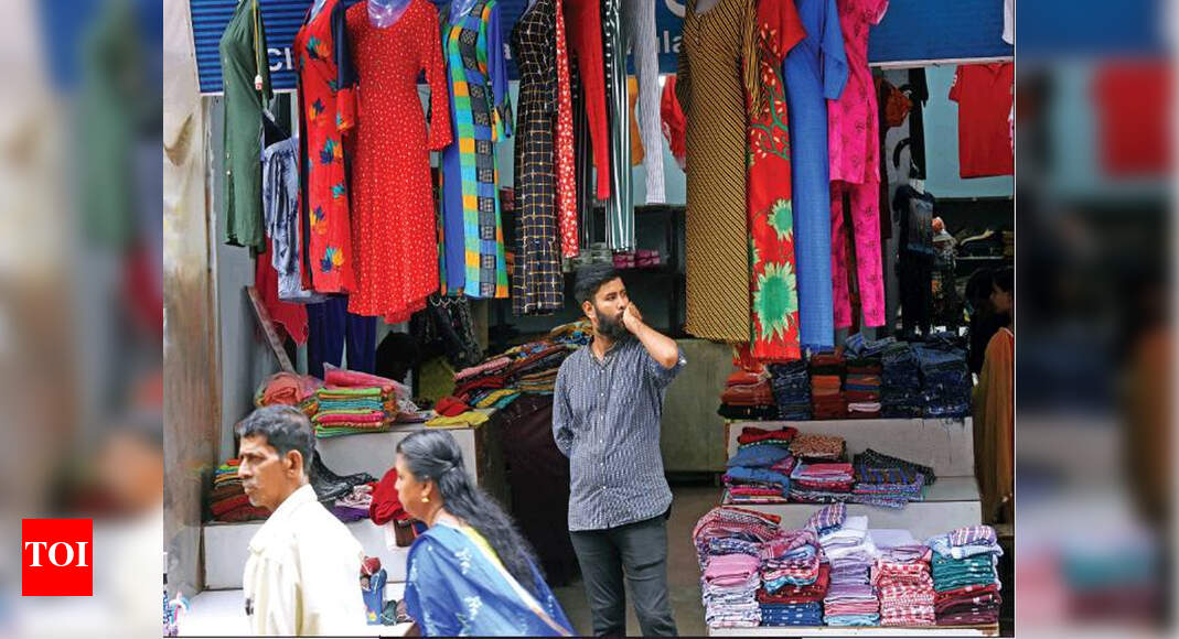 Ernakulam Broadway shops lose out to malls and online business | Kochi ...