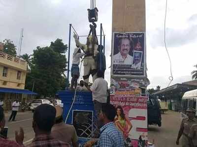 Vedaranyam caste clashes: Vedaranyam continues to be tense, VCK members ...