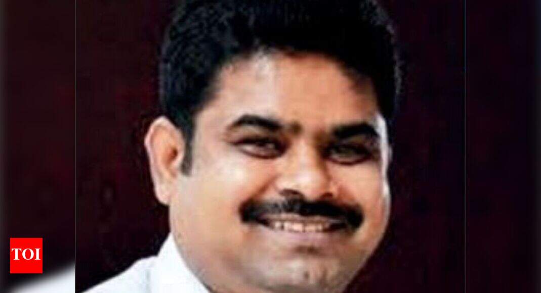 Dana eased out as TRS netas gang up against GHMC chief | Hyderabad News ...