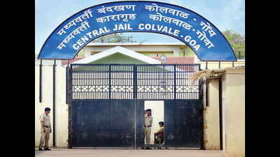 Over 70 IRB men shunted as 40 cellphones seized from inmates | Goa News ...