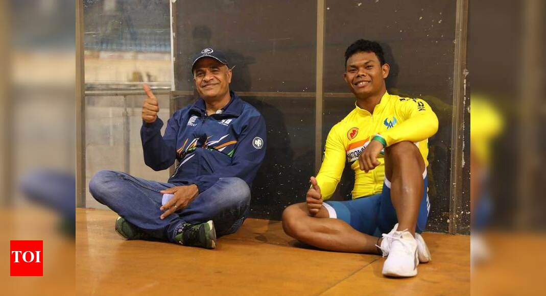 Junior Track World Championships: Coach RK Sharma's 'Chak de'-style ...