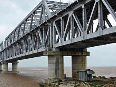 Decks cleared for Rs 2,000 crore 4-lane bridge near JP Setu | Patna ...