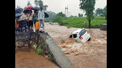 Dabhoi family has close shave with death in Naswadi | Vadodara News ...