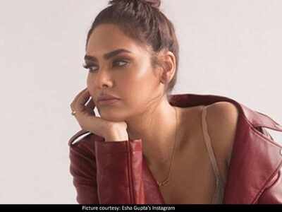 Picture: Esha Gupta dedicates her new tattoo to her mother | Hindi ...