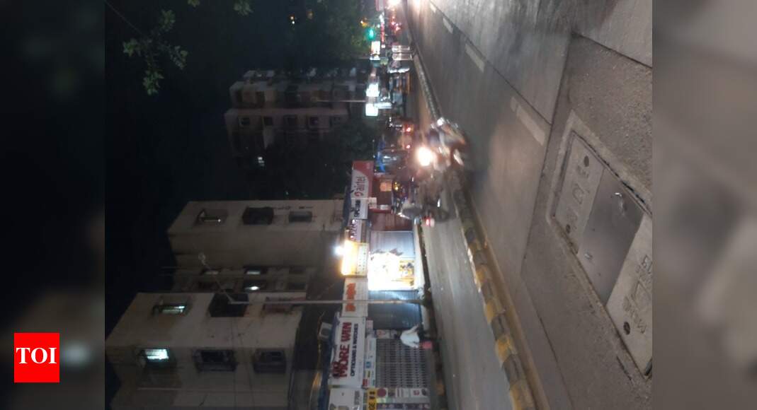 No proper Street lights - Times of India