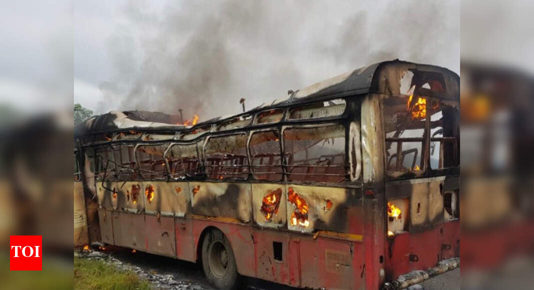 Mumbai: 57 passengers of state transport bus escape as vehicle catches ...