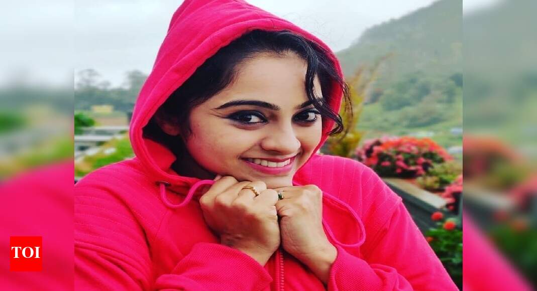 Actress Deepika pens an emotional farewell note thanking Team Kulavadu ...