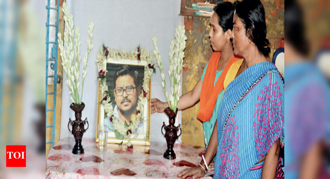 Majerhat bridge collapse: Kin struggle to cope with loss, emotional and ...