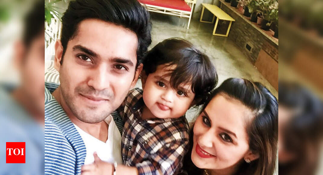 Mandar Jadhav-Mitika Sharma become parents again - Times of India
