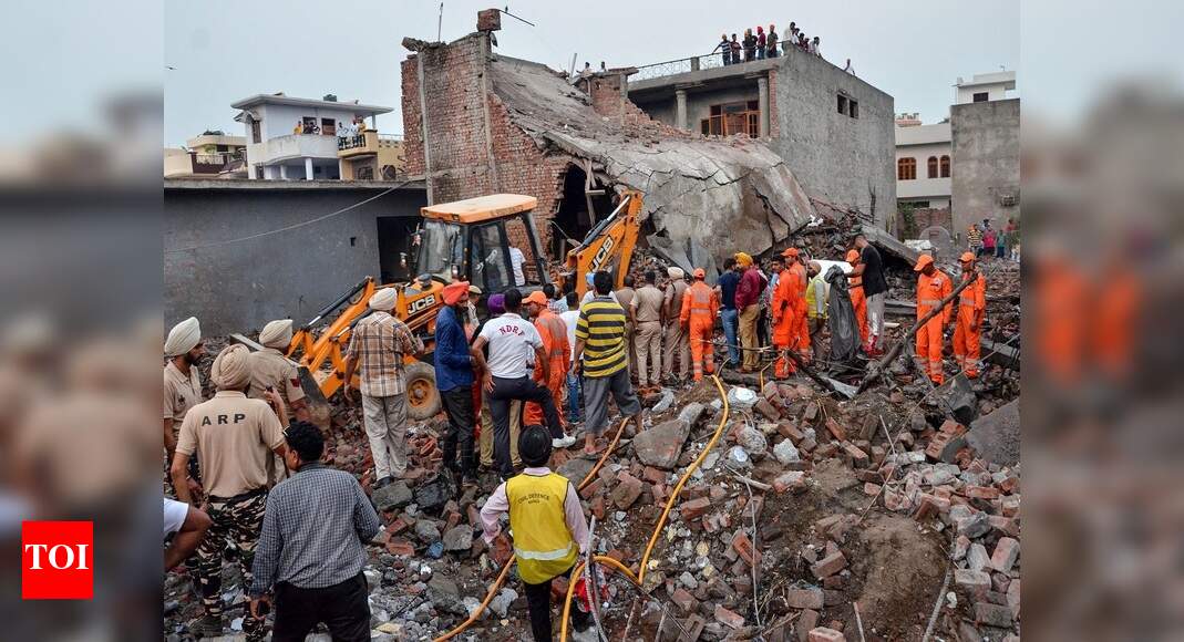 PM condoles loss of lives in blast in Punjab firecracker factory ...