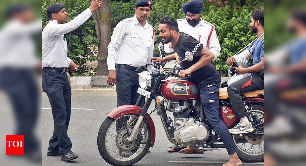 New Traffic Rules: Traffic fines you can pay on spot and ones that need ...