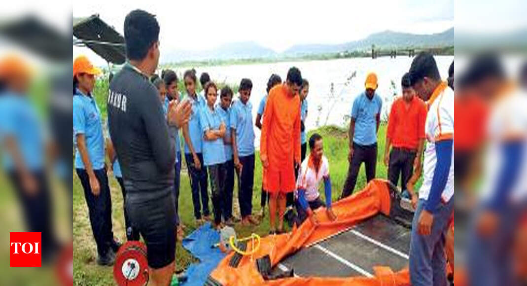 NDRF trains 30 youths in disaster management | Pune News - Times of India