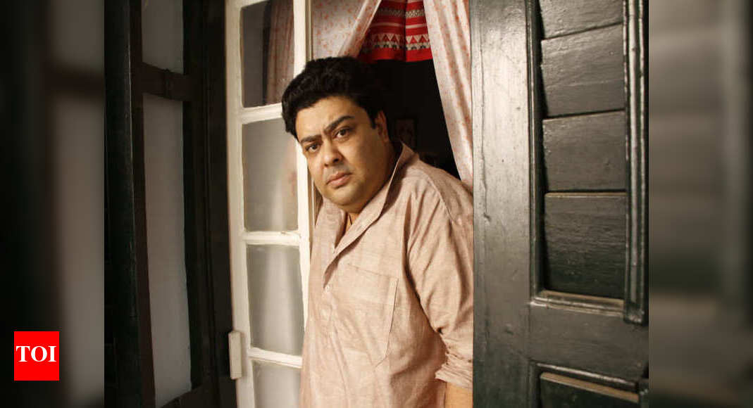 Ambarish enjoys Purulia shoot | Bengali Movie News - Times of India