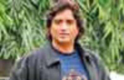 Anand Raj quit it all for B'wood | Hindi Movie News - Times of India