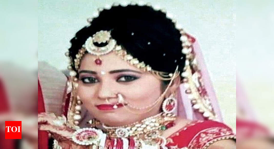 Talati suspended over Rs 4,000 graft charge kills herself | Ahmedabad ...