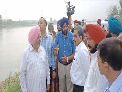 Central team visits Ropar to inspect flood-affected areas | Ludhiana ...