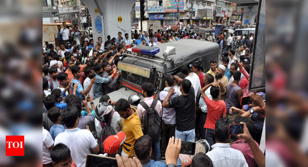 Police-public clash in Patna: Woman, others sent to jail | Patna News ...