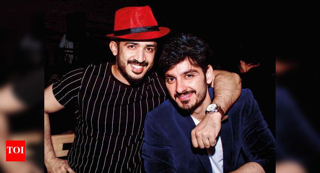 When Ali met Ravi to party at a city eatery | Events Movie News - Times ...