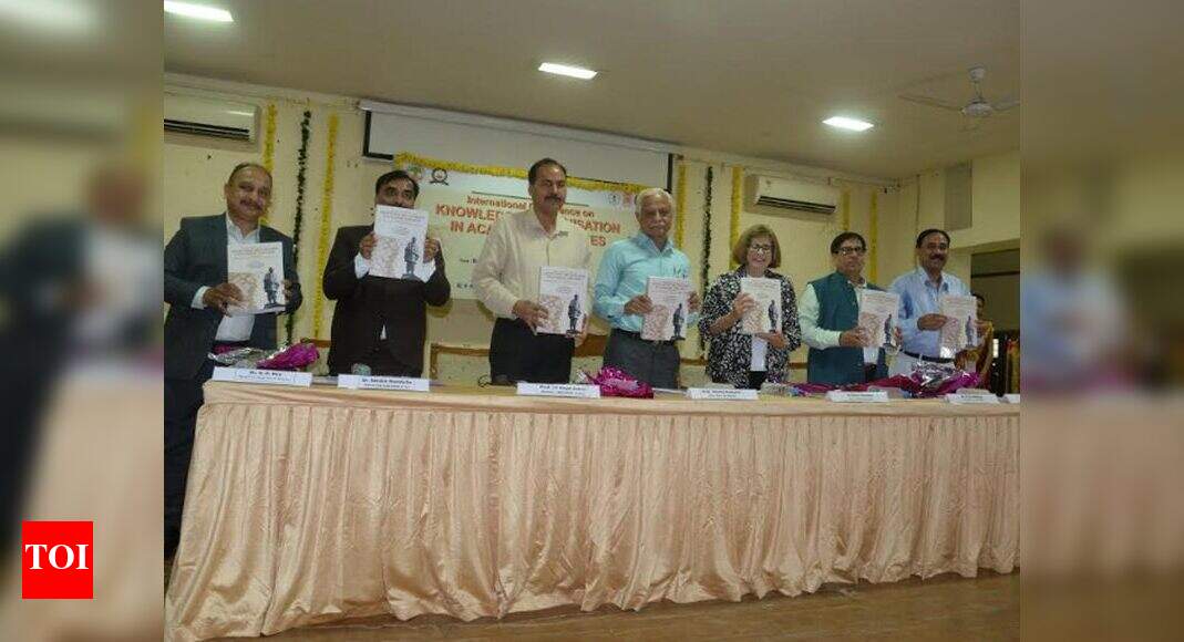 Library professionals association & Bhaikaka library organises I-Koal ...