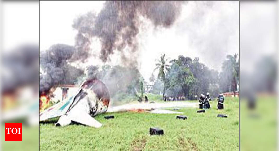 In mock drill, plane ‘crashes’ in Mumbai's Juhu | Mumbai News - Times ...
