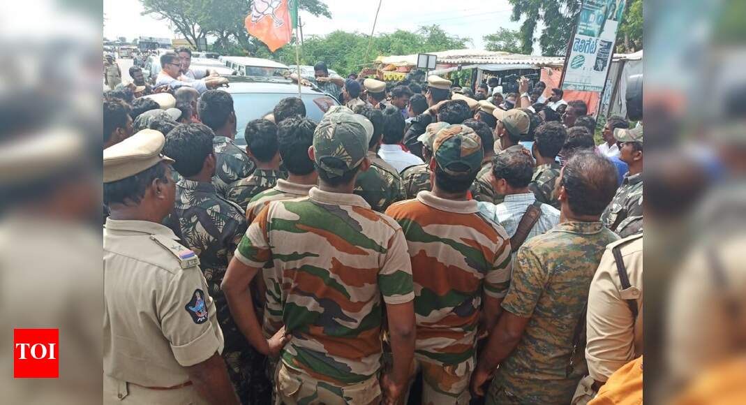 Palnadu tense after police prevent Andhra Pradesh BJP chief from holding rally | Vijayawada News ...