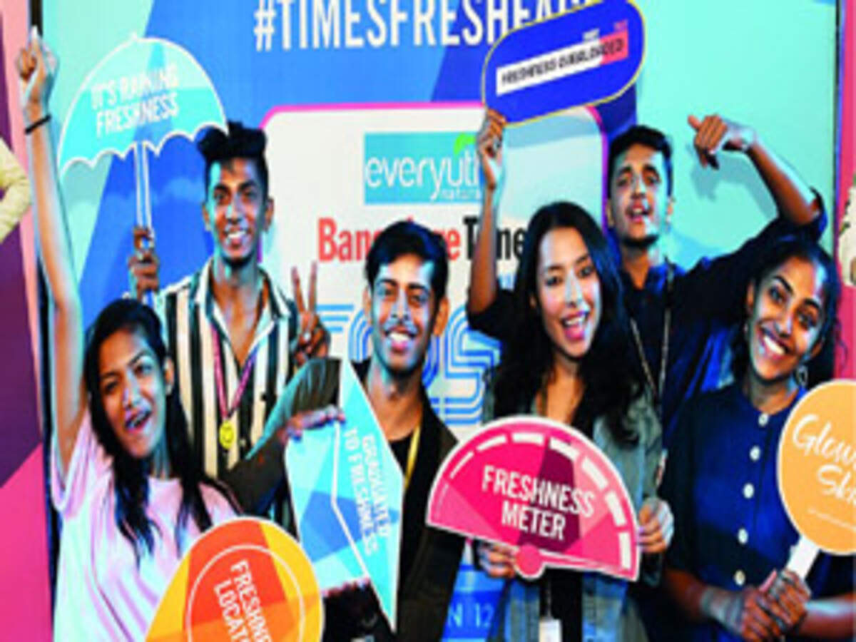 Rappers, beatboxers, actors and dancers rock this campus’ stage