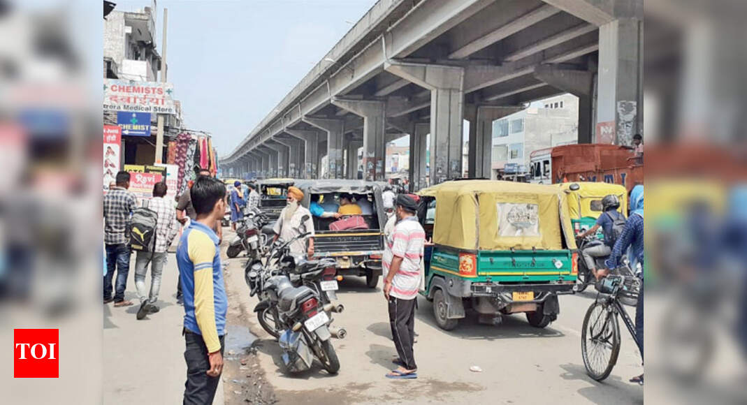 Despite Punjab and Haryana HC orders, Zirakpur flyover remains a ...