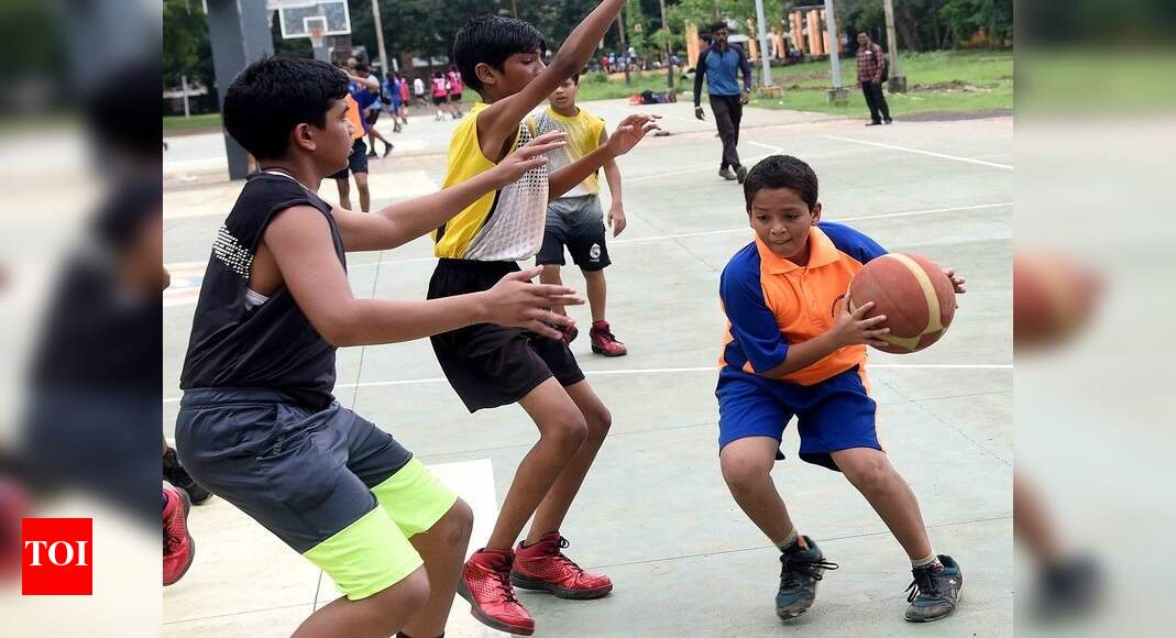 Modern Umred escape to one-point win over BVM Ashti, enter final ...