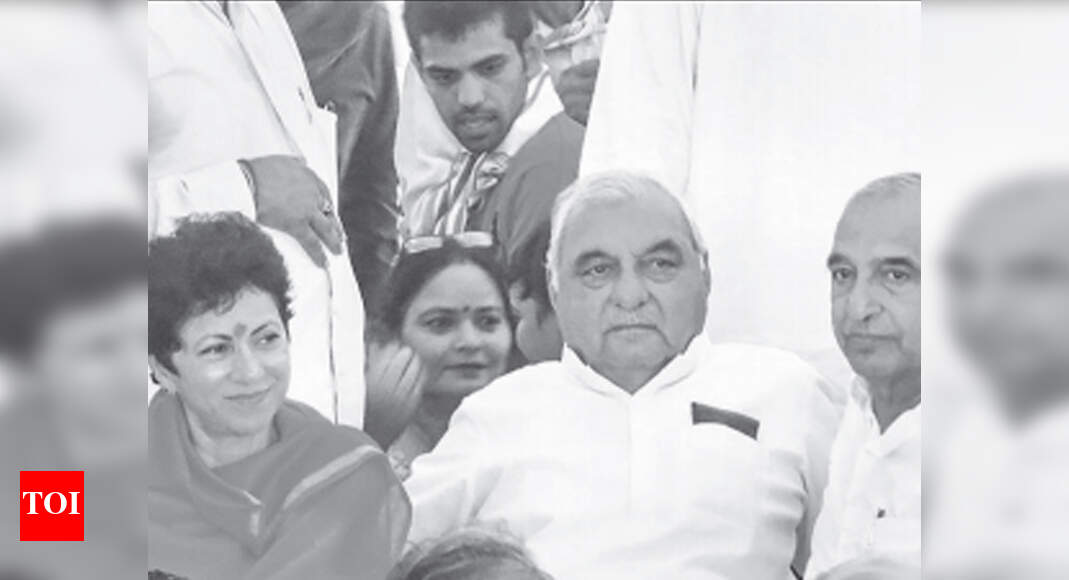 Hooda, Selja try to bridge Congress rifts at Hisar meeting | Gurgaon ...