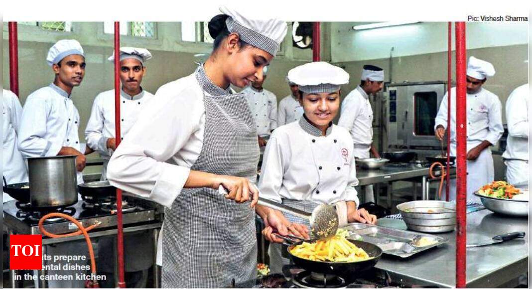 It’s all about healthy food at this student-run college kitchen in ...