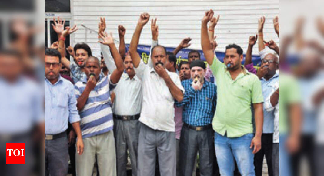 Tourism services hit in Bihar as BSTDC staff continue stir | Patna News ...