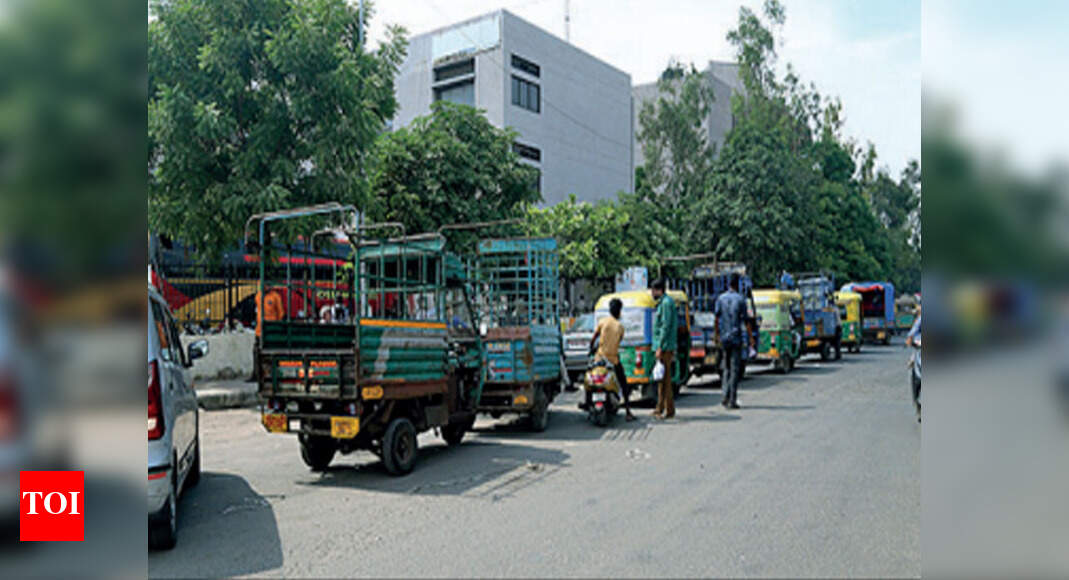 Ahmedabad RTO will work on Sunday, but not for appointments | Ahmedabad ...