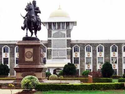 Shivaji University, Kolhapur waives fees of flood-hit students ...