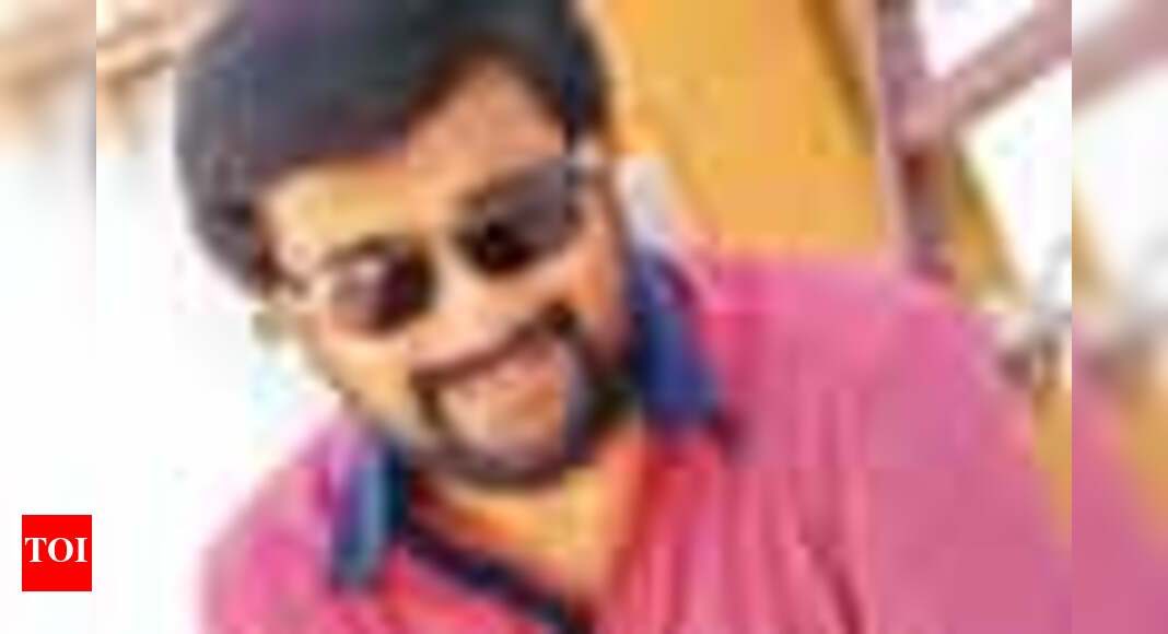 Samudrakani-Sasikumar's friendship | Regional Movie News - Times of India