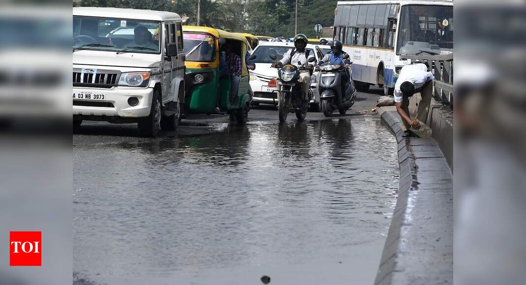 Bengaluru: Water stagnation brings traffic on Sirsi Circle flyover to ...