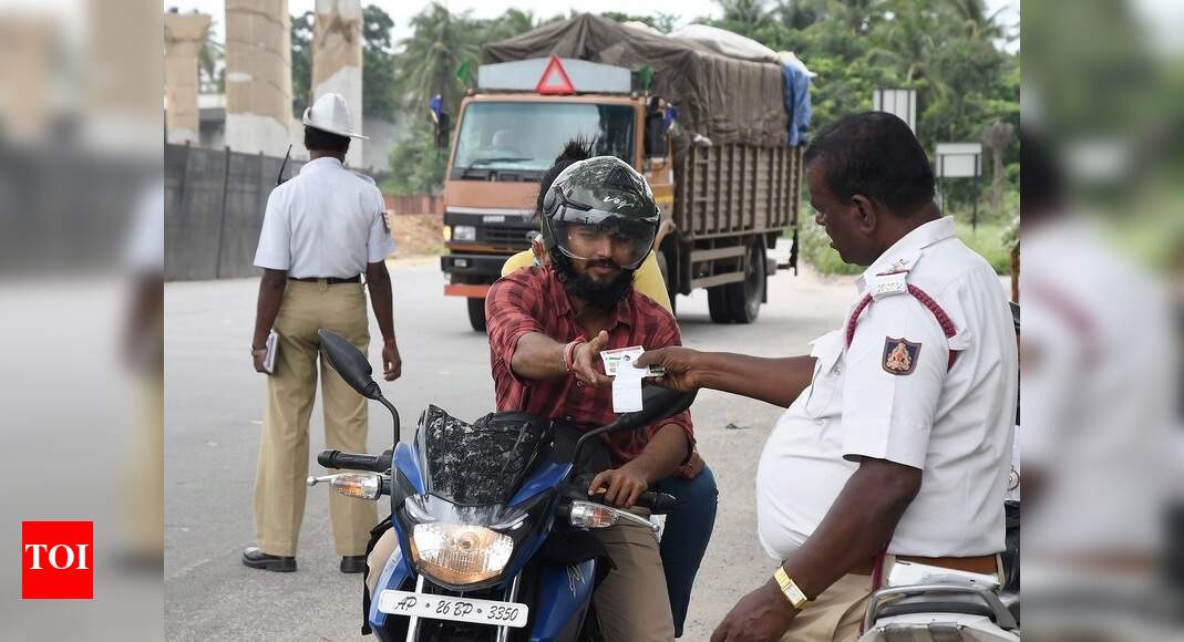 Bengaluru: Sunday traffic fine collection dips from Rs 35L to Rs 7.5L ...