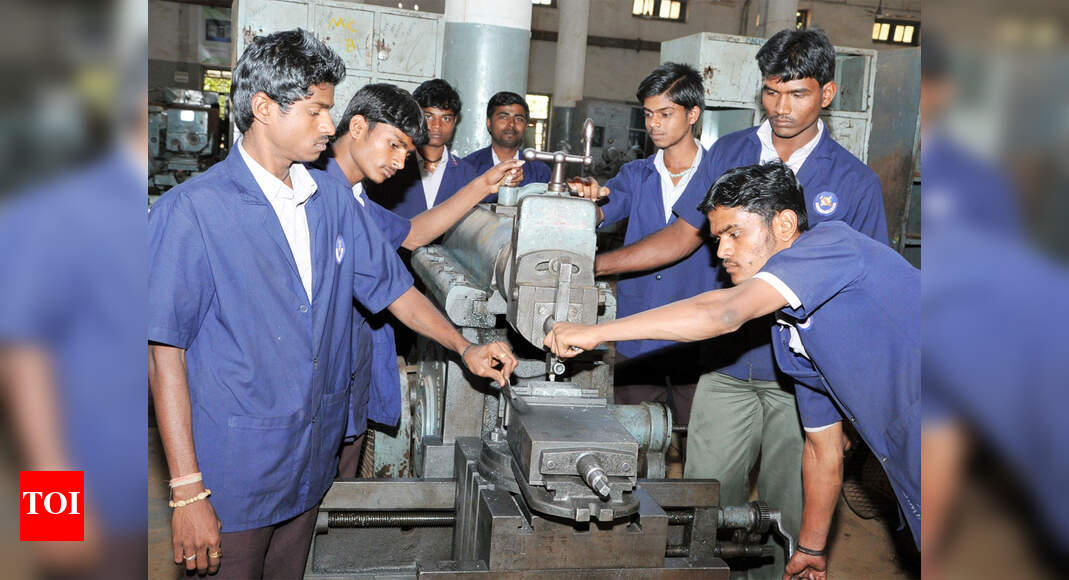 All theory & no practicals making students dull in eyes of employers ...