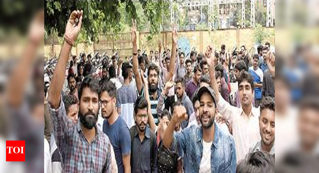 Jaipur: CA students protest over ‘wrong’ marking in exams | Jaipur News ...