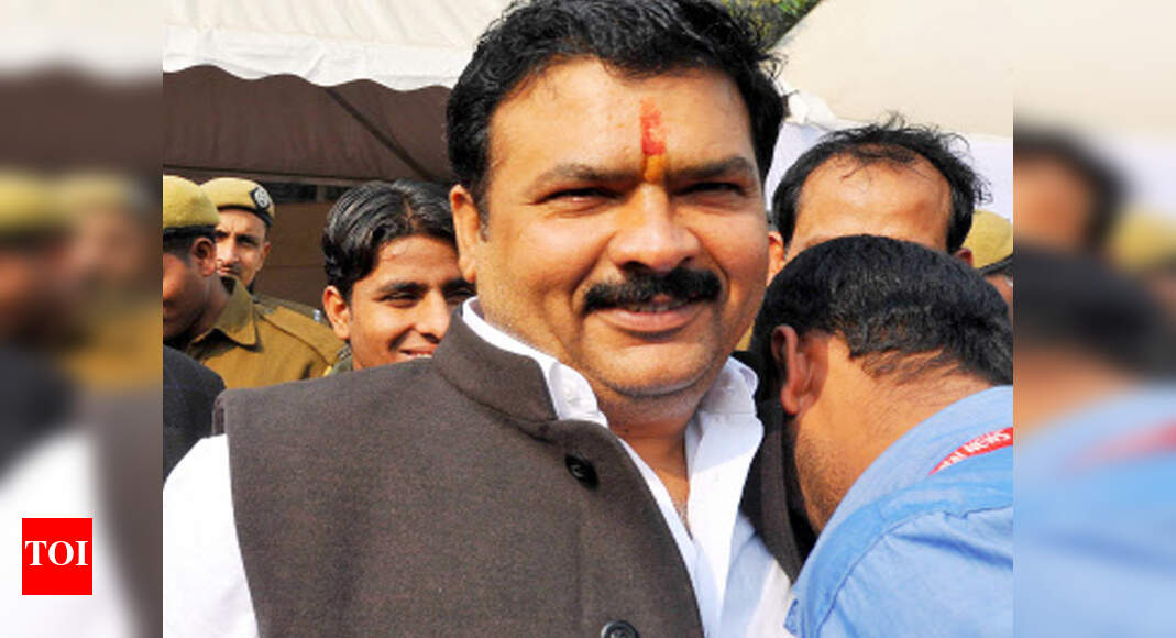 Former BJP MLA Kulwant Rana freed in 2006 case | Delhi News - Times of ...
