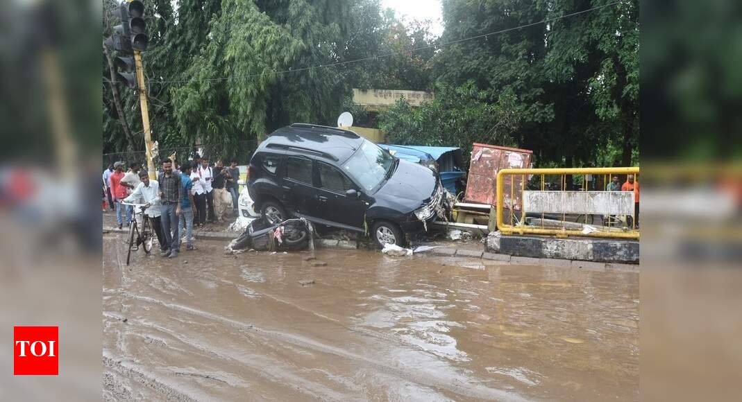 Pune Flood: Rain fury kills 12 in Pune; 28,000 people evacuated | Pune ...